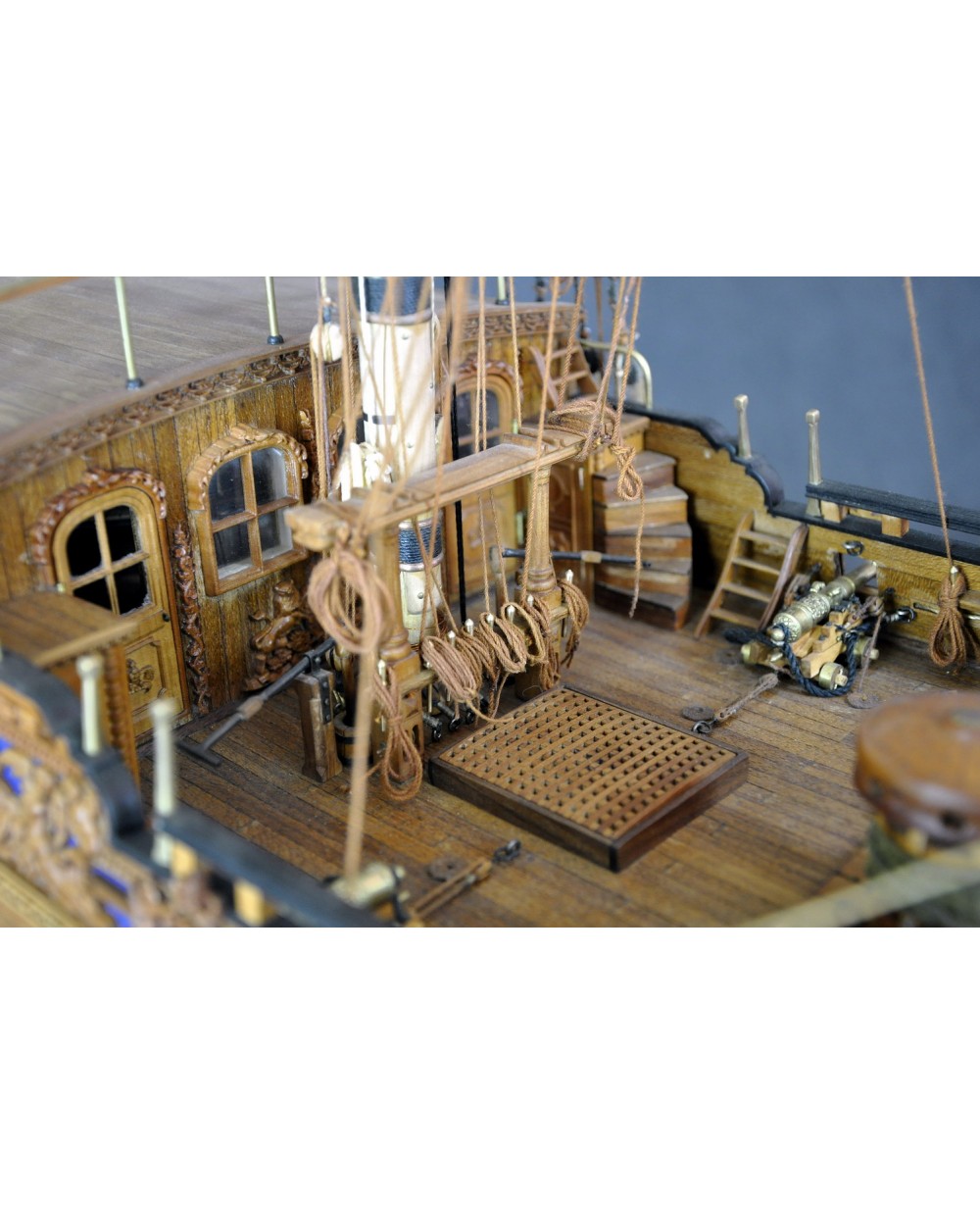 HMS Royal Caroline 1749 with mast 1/30